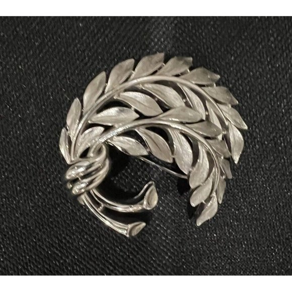 Trifari | Jewelry | Vintage Crown Trifari Signed Brooch Leaf Silver ...